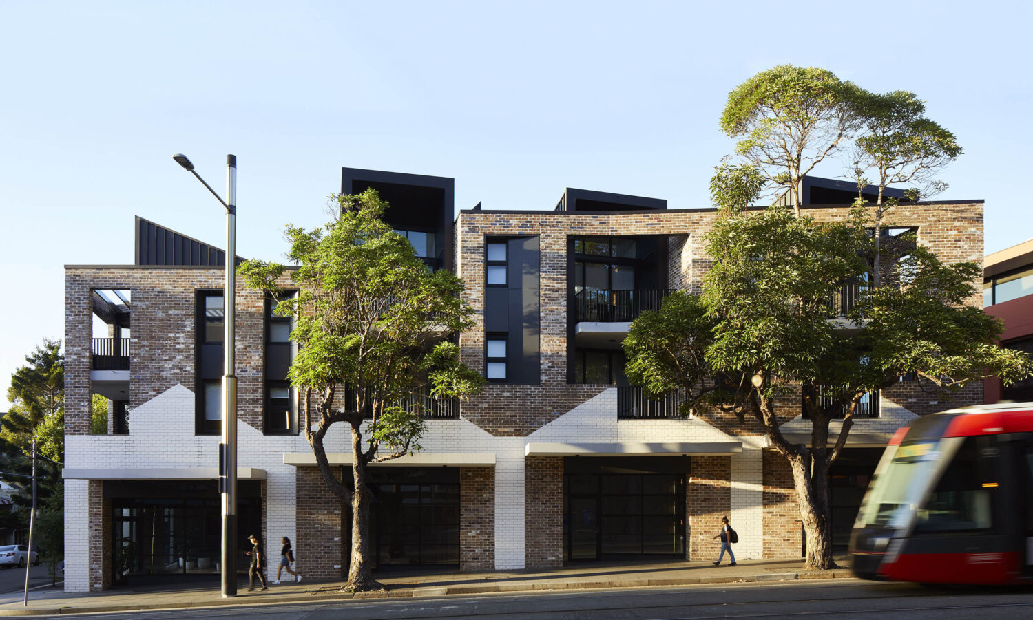 Traces - MHN Design Union